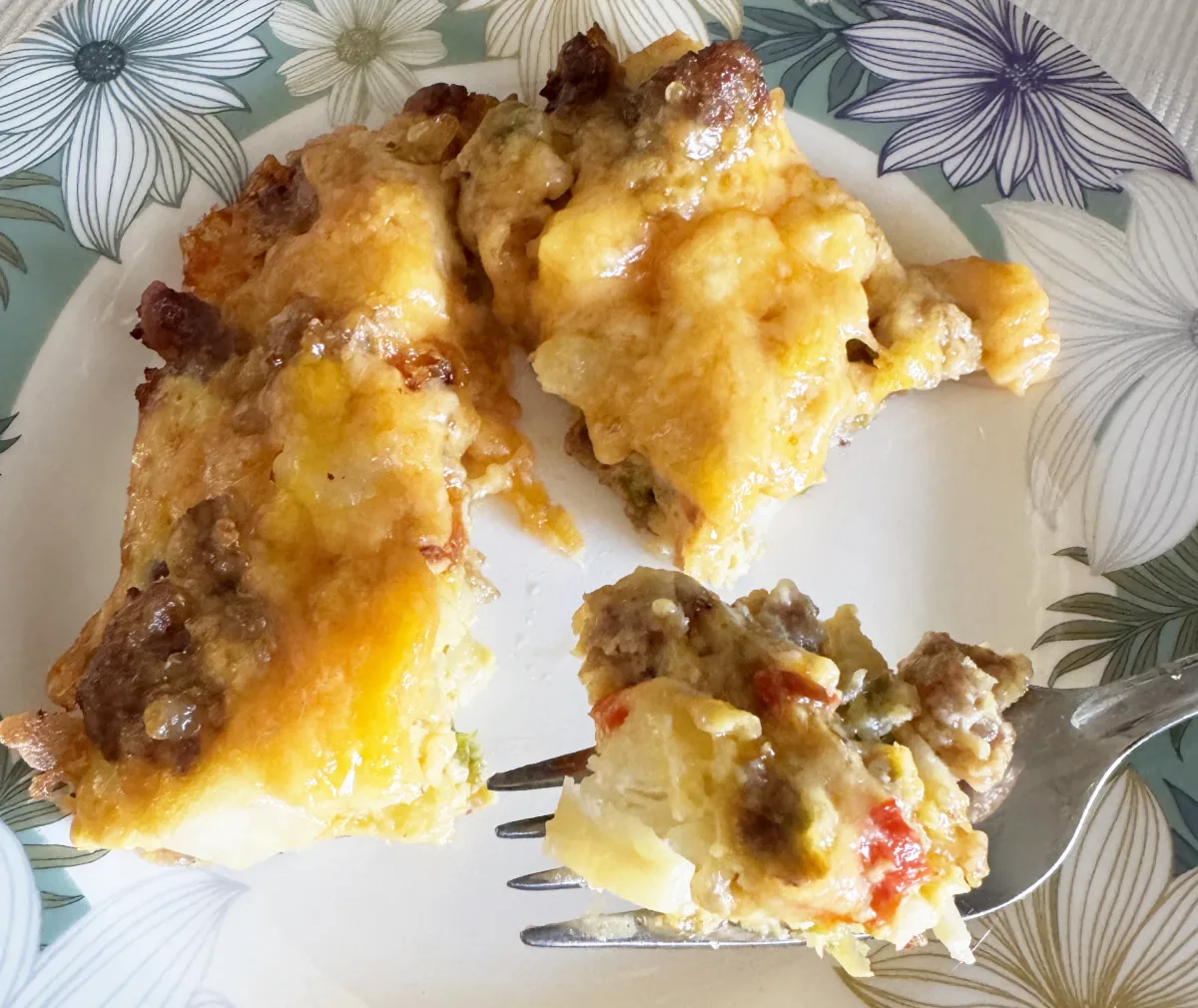 Easy Breakfast Casserole with Italian Sausage, Hash Browns and Eggs